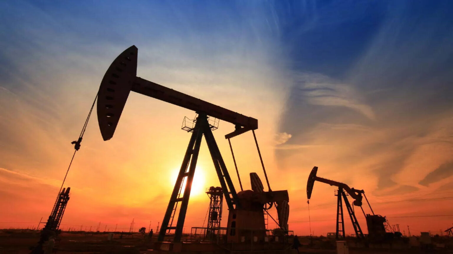Global Oil Prices Fall Below $64.85 2026 Budget Benchmark